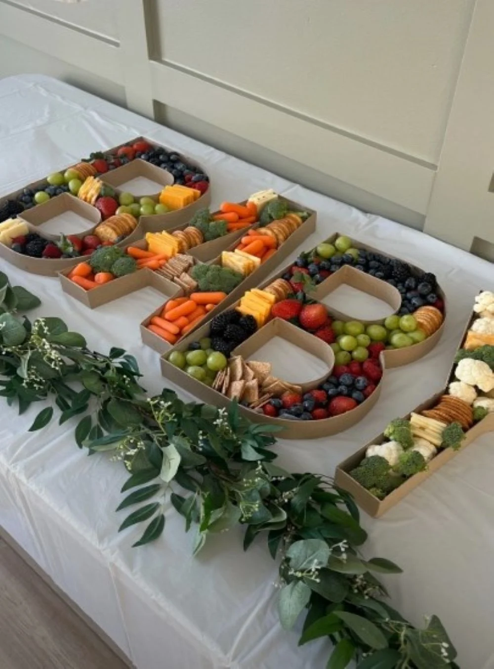 15+ Baby Shower Bites So Cute Guests Won’t Know Whether To Eat Them Or ...